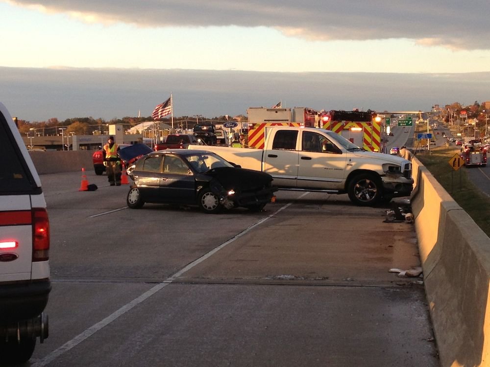 Fatal crash on U.S. 67/167 ties up traffic