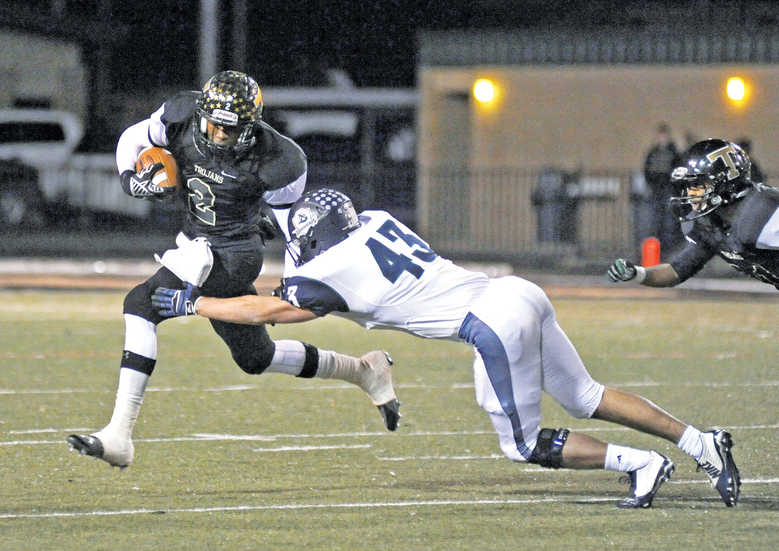 WholeHogSports - Floyd recaps Arkansas camp, talks recruiting