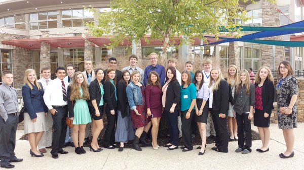 Gravette DECA students attend fall leadership conference