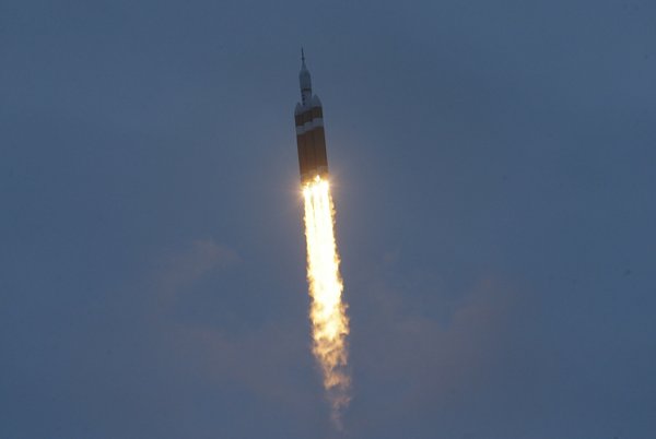 NASA's Orion craft hits high point of 3,600 miles