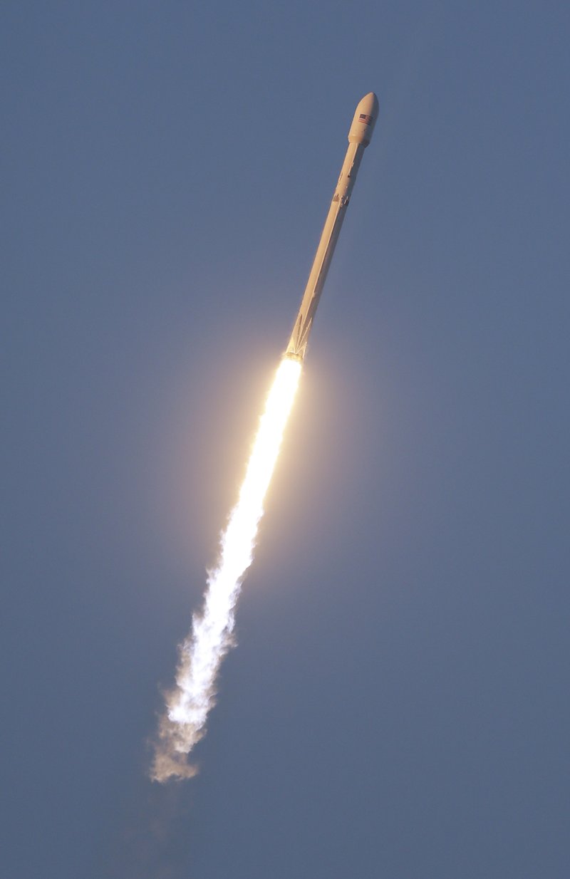 Deep-space observatory blasts off to keep eye on Earth