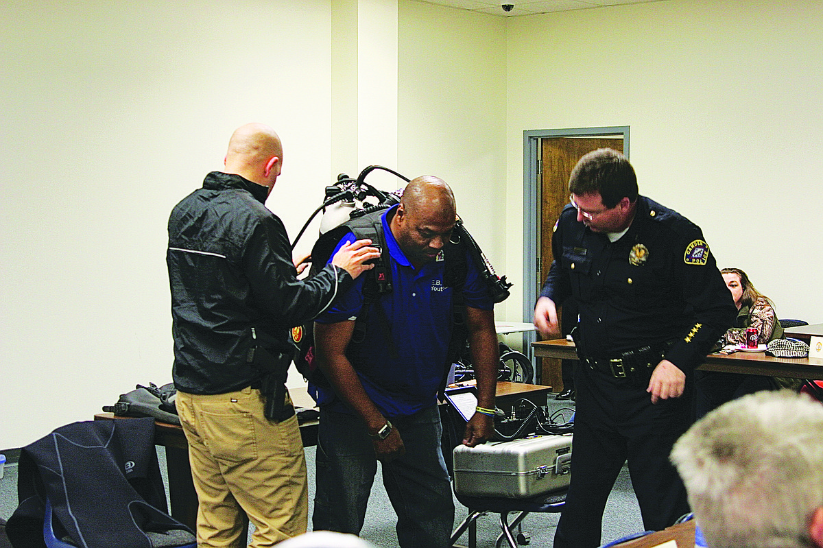 Trying on gear | Camden News