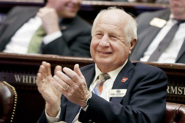 Bill making schools teach cursive passes in House | The Arkansas ...