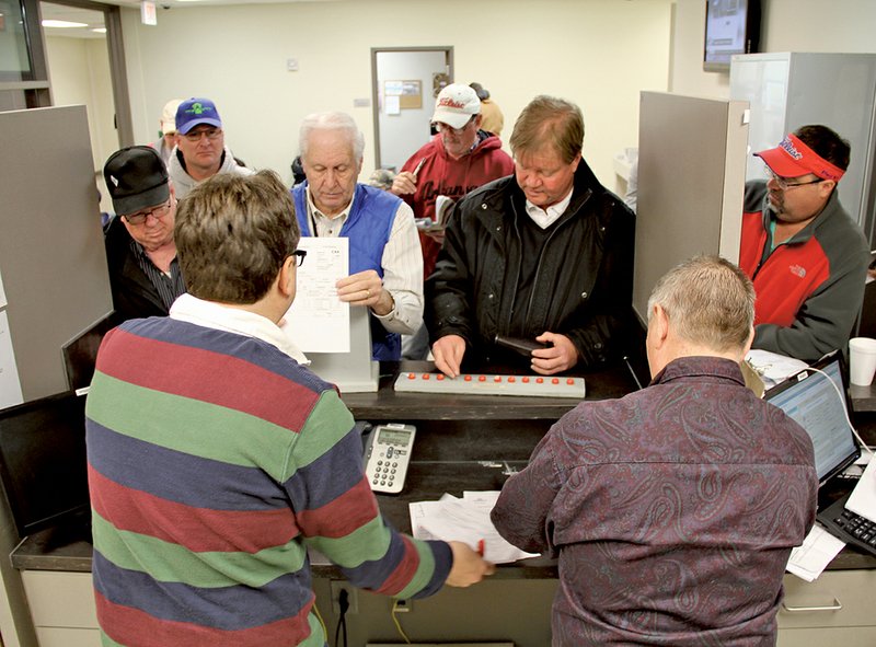 Racing office keeps races running smoothly | Hot Springs Sentinel Record