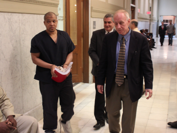 Dennis to keep attorney despite objections | The Arkansas Democrat ...