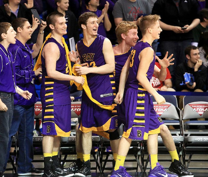 Watson gets 40 on Bay's best night