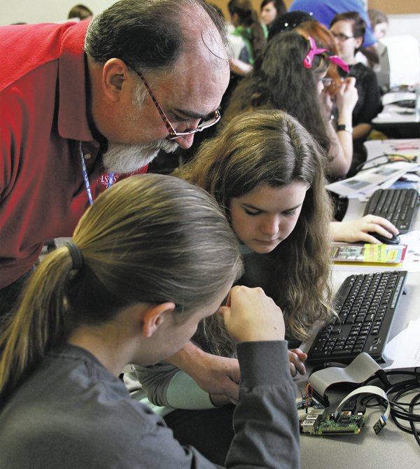 Girls learn to code at ASMSA | Hot Springs Sentinel Record