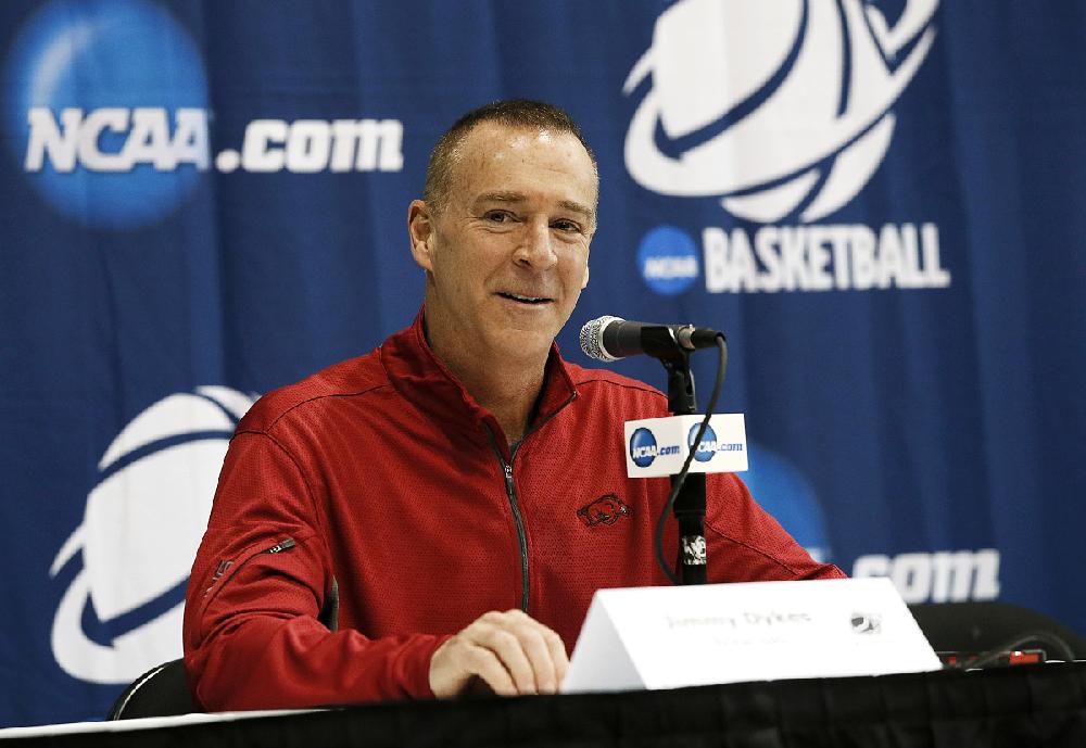 WholeHogSports - Signee impressed with Dykes' first season