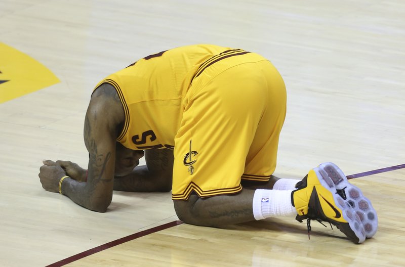 LeBron's triple-double helps Cavs top Hawks in OT | Hot Springs ...