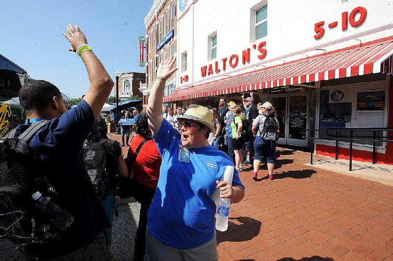 Wal-Mart tweaks the workday | The Arkansas Democrat-Gazette - Arkansas ...