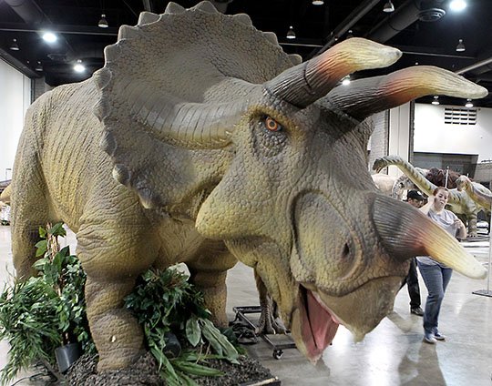 Dinosaurs pay visit to Spa City | Hot Springs Sentinel Record