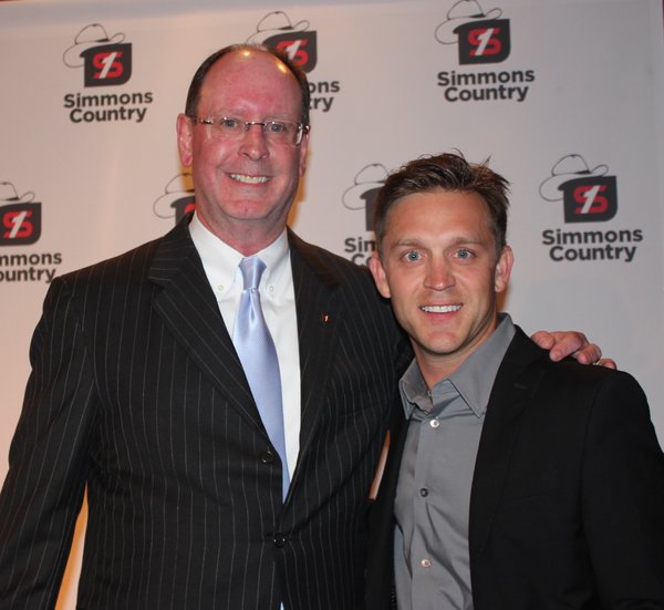 Country music star named spokesman for Simmons Bank | El Dorado News