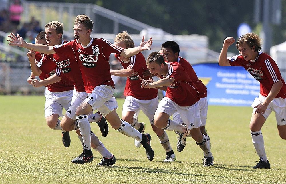 Aggressive Dallas team beats heat, secures title