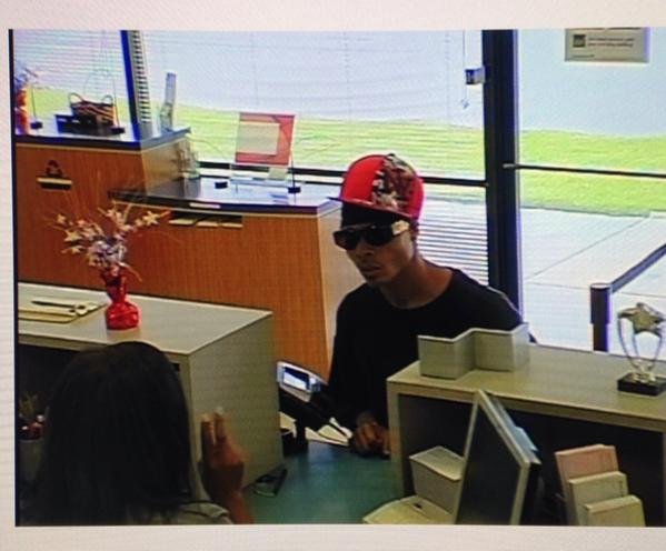 Lr Police Investigate Hillcrest Bank Robbery