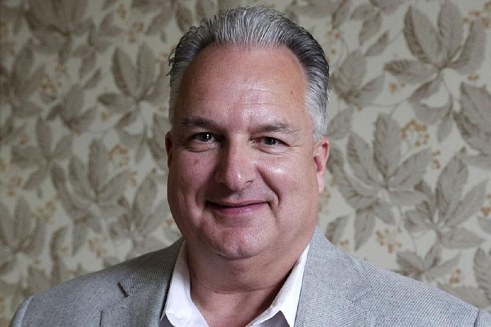 No charges sought in shoving match between Arkansas treasurer, attorney ...