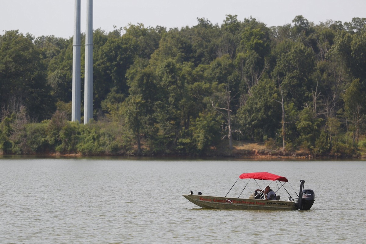 Authorities search for drowning victim in Lake Elmdale | Northwest ...