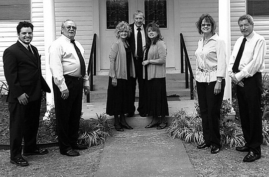 Hacketts appear at Hickory Hill