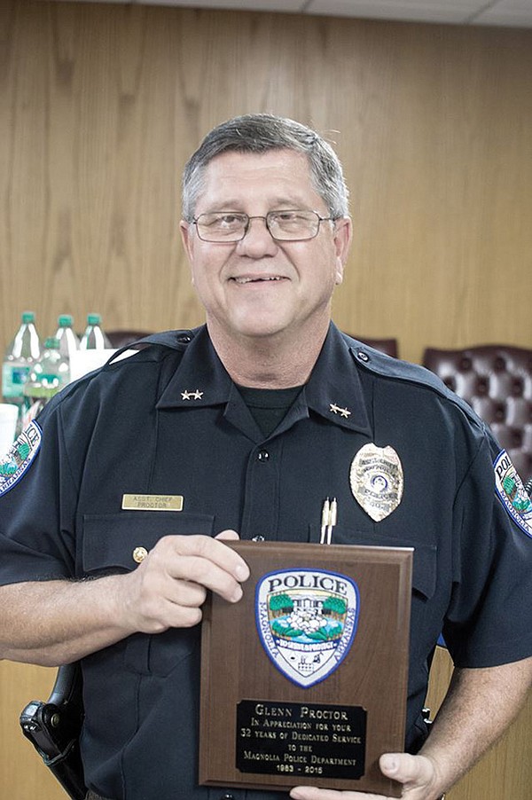 Proctor reflects on his 32 years as police officer | Magnolia Banner News
