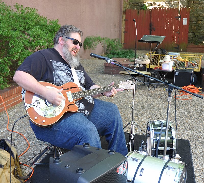 Big Papa plays | Hot Springs Sentinel Record