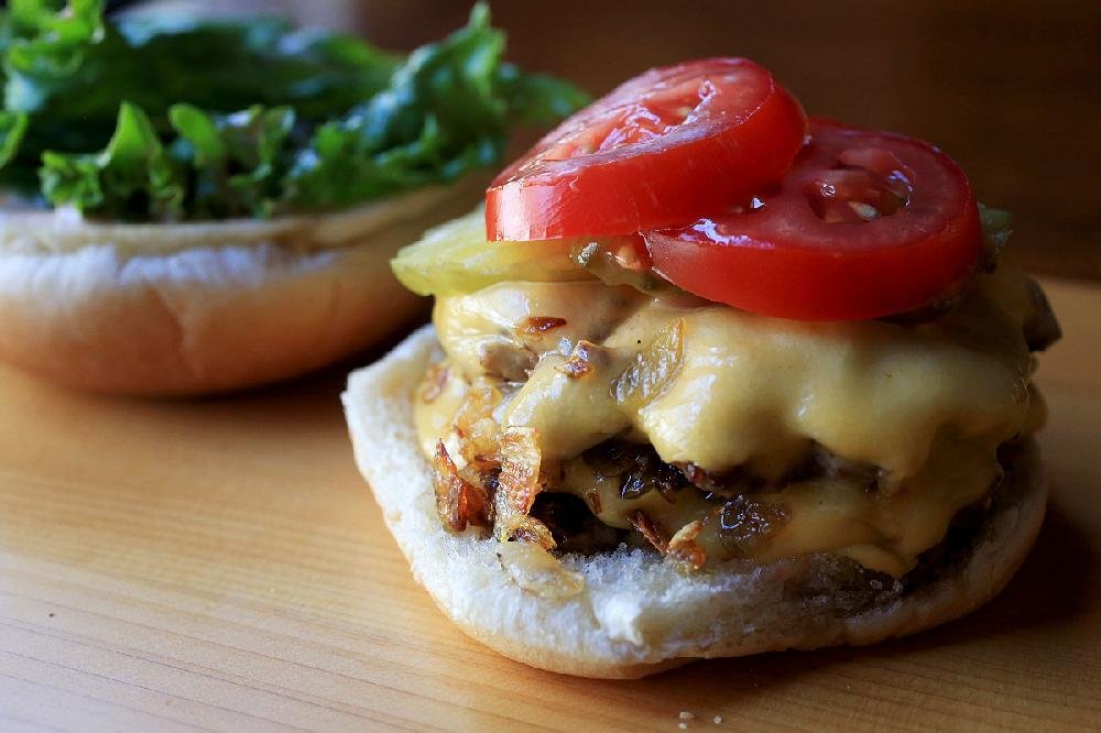 In-n-out of the kitchen: How to make your favorite fast-food burgers