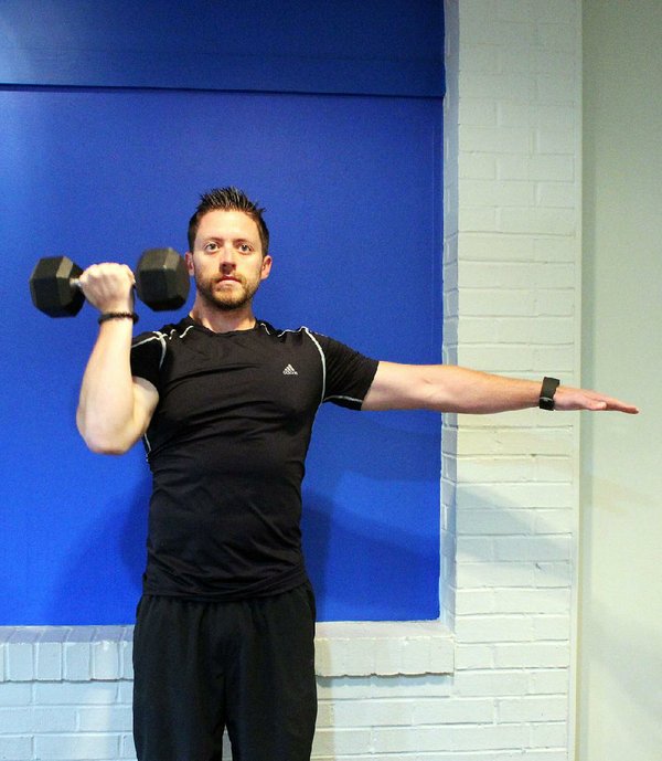 Unilateral training works core, tests resistance