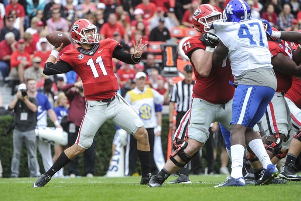 Lambert returns at QB as Georgia runs past Kentucky