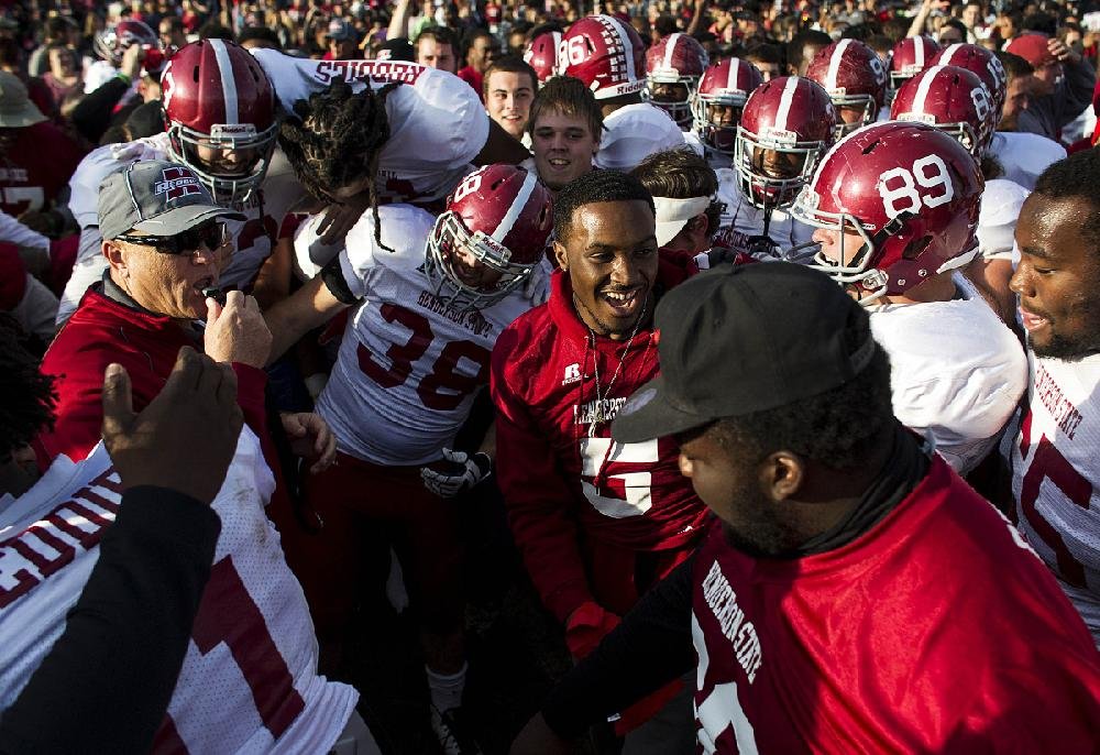 Reddies sink Tigers in Battle of Ravine