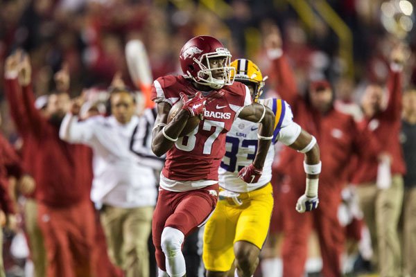 Bayou bashing: Arkansas kicks in early to retain boot | Whole Hog Sports