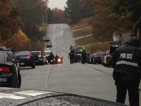 One in custody after SWAT called to Little Rock home