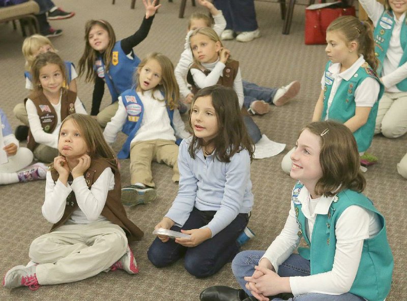 Girl Scouts to rely on technology to turn around decline in ranks ...