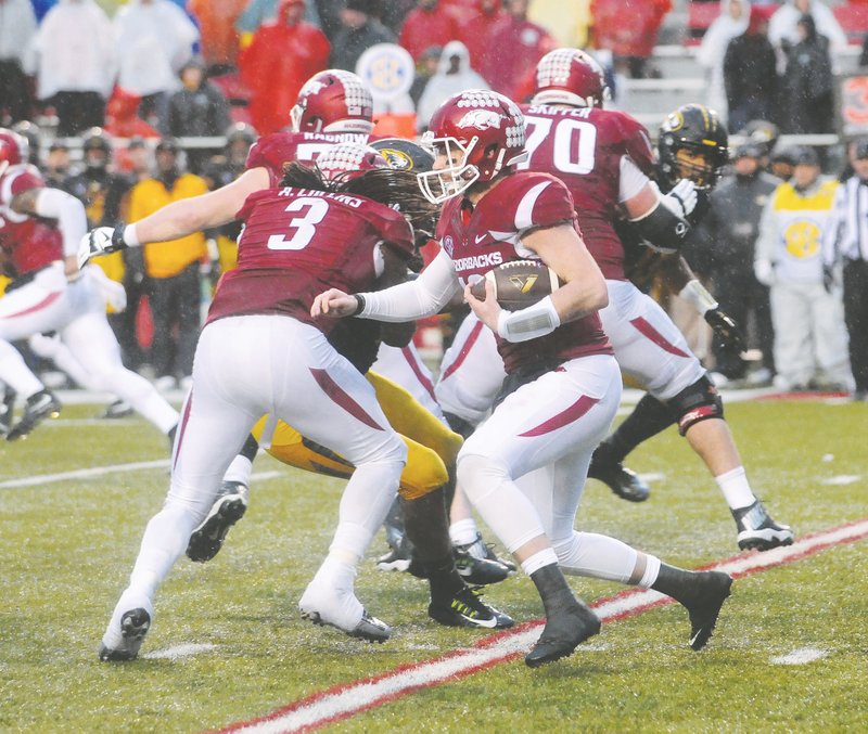 Hogs make grades, look 'locked in,' says Bielema