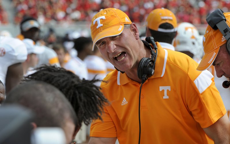 Tennessee axes defensive coordinator | Hot Springs Sentinel Record