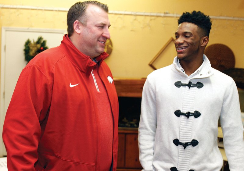 Visit from Razorback coaches makes Jones' day | Whole Hog Sports