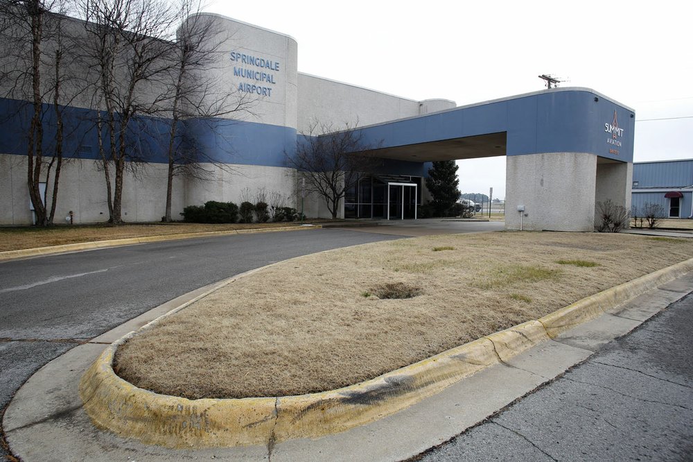 Springdale Airport Commission hears renovation proposal from Summit Aviaton