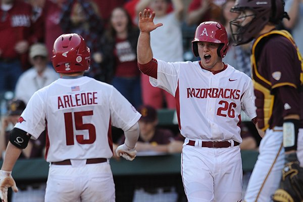Hogs top Central Michigan on opening day | Whole Hog Sports