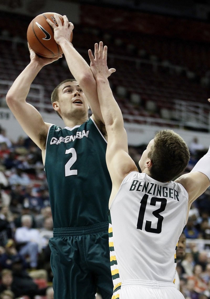 Wisconsin-GB wins Horizon | Northwest Arkansas Democrat-Gazette