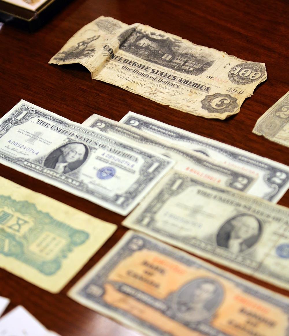 Unclaimed items from Arkansas safety deposit boxes | The Arkansas ...