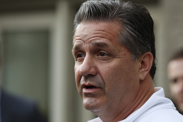 WholeHogSports - Calipari makes more sense than committee