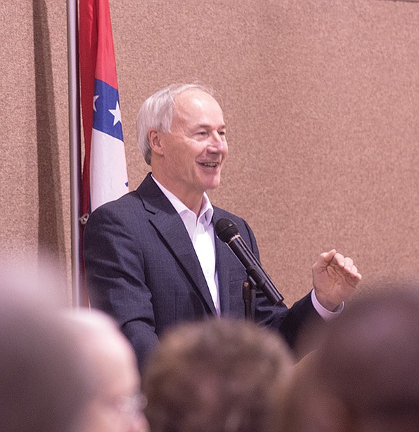 GOVERNOR SPEAKS AT STEAK DINNER