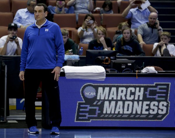 Oregon takes national spotlight against Duke