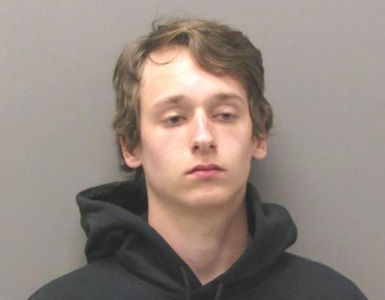 Rollover wreck ends in felony charges | Hot Springs Sentinel Record