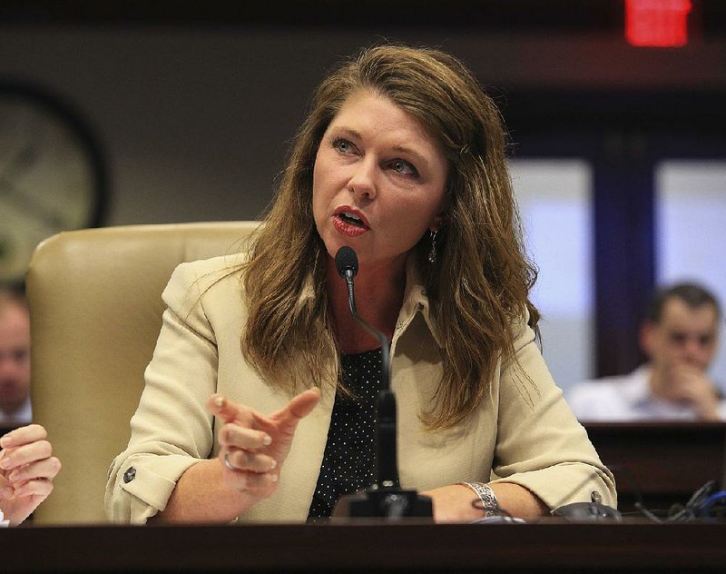 Sponsor withdraws bill on 911 cellphone tax | The Arkansas Democrat ...