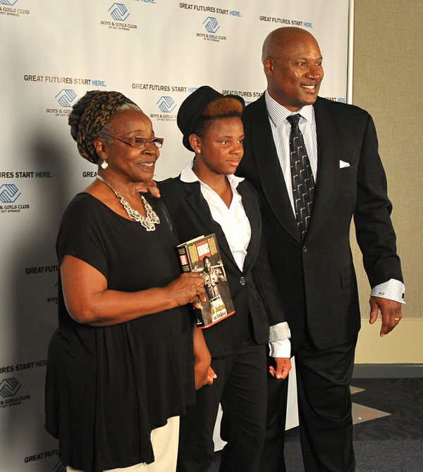 Bo Jackson inspires in first visit to Spa City