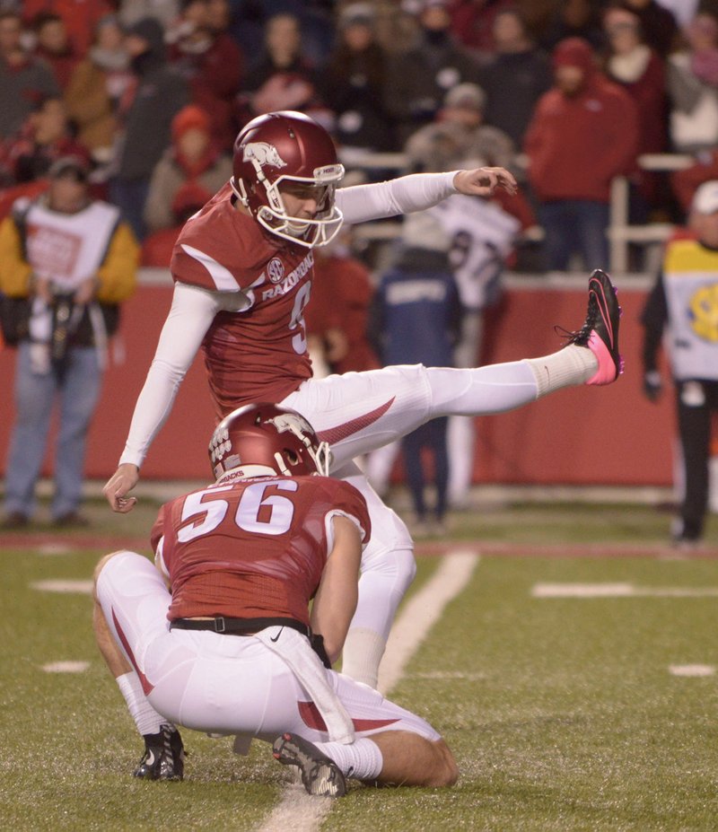 UA kicker impresses; D-lineman battles weight