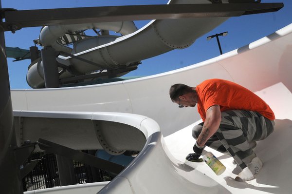 Inmate crews work to improve area