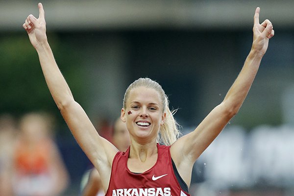 Arkansas women race to quick lead