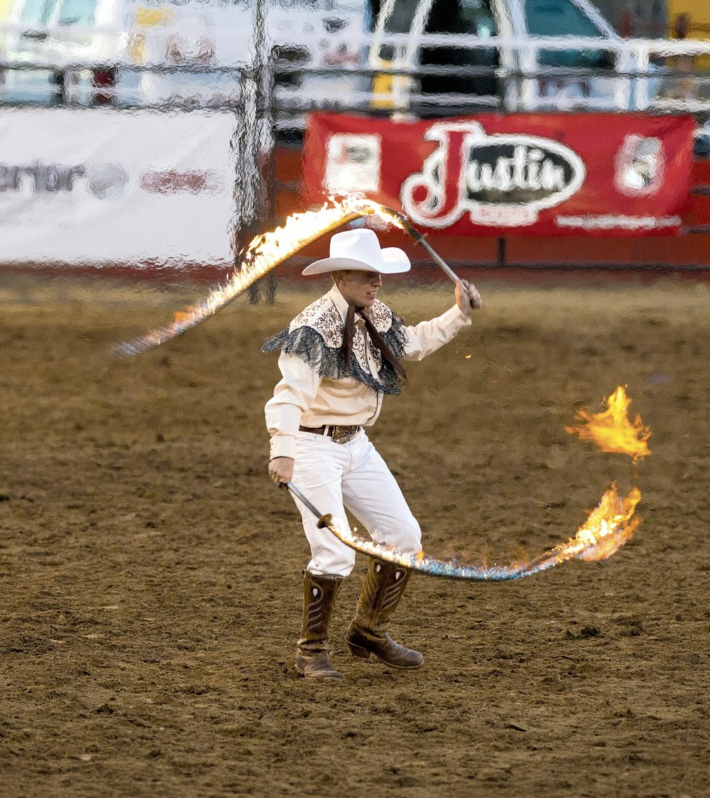 Roper brings his tricks to Rodeo of the Ozarks