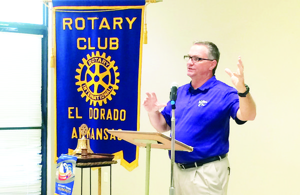 Coach Reed looks forward to new football season | El Dorado News