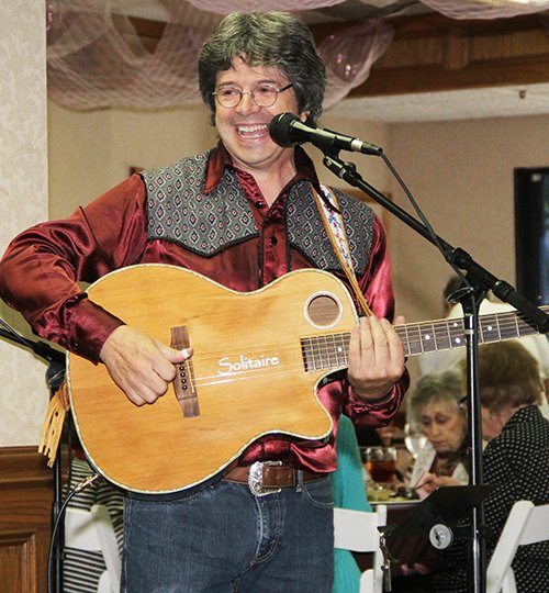 'Country Boy' singer supports area children with concert | Hot Springs ...