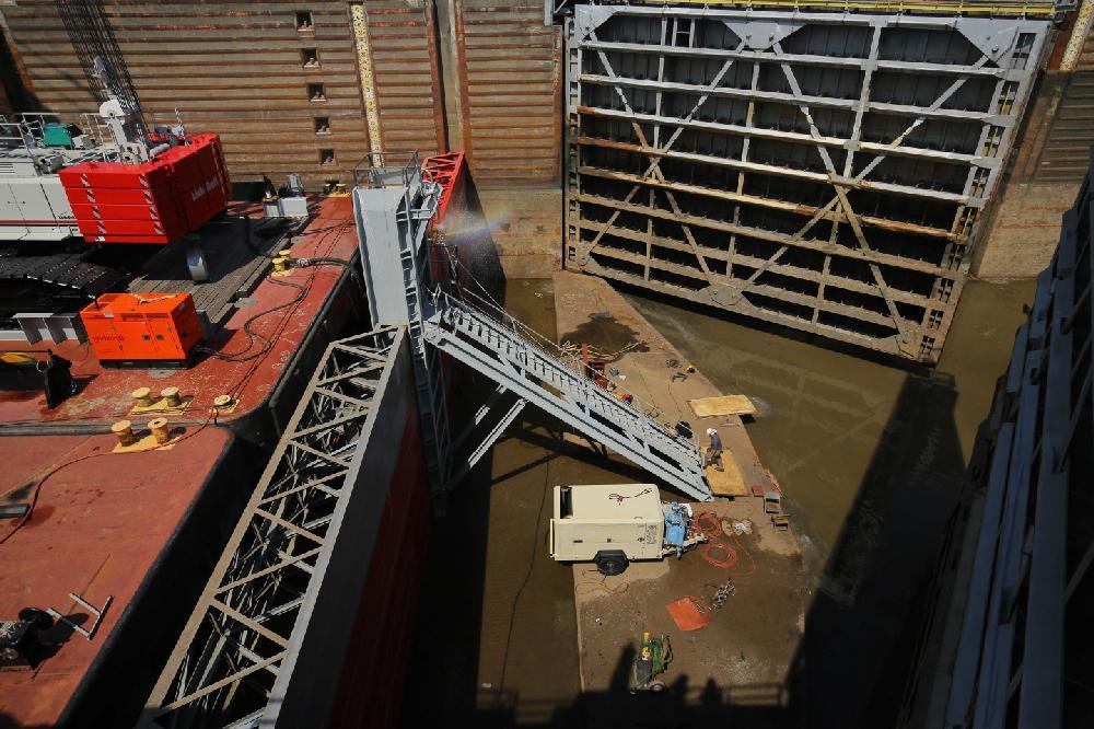 Terry Lock and Dam Maintenance Work | The Arkansas Democrat-Gazette ...